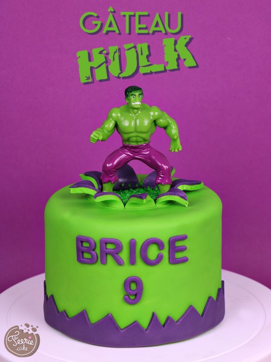 Fiche recette - Tuto - Le gâteau Hulk en pâte à sucre - Féerie cake