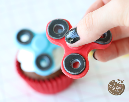 Les toppers Hand Spinner - Féerie cake