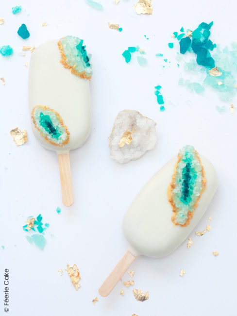 Cakesicle pops geode au rock candy - Féerie cake